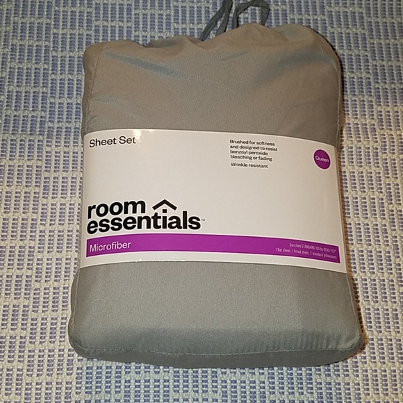 Room Essentials | Bedding | New Room Essentials Microfiber Gray Sheet ...